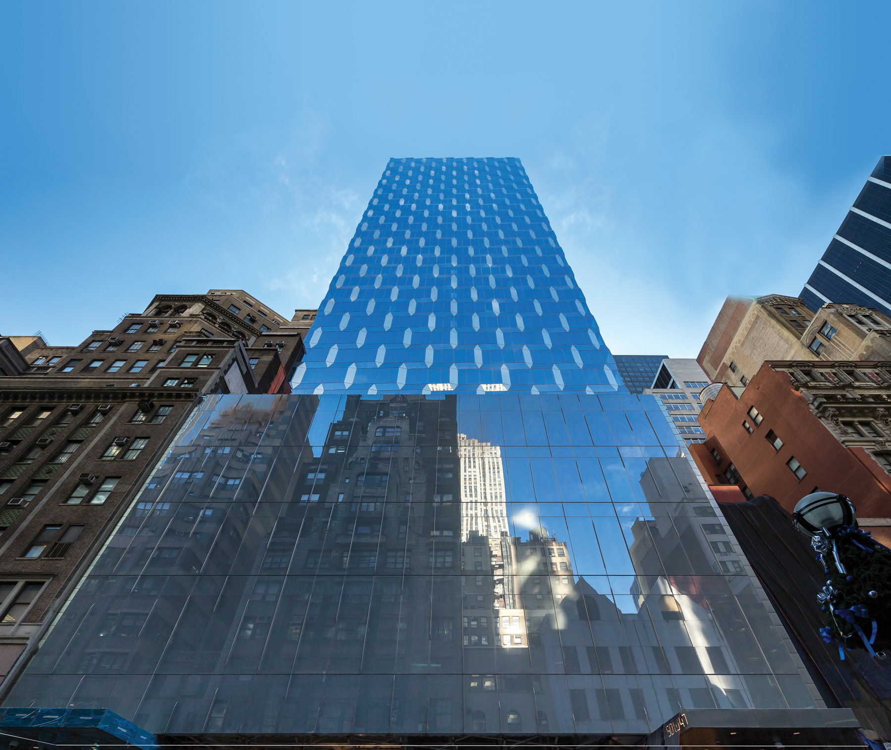 NY Diamond Dealers Club at the International Gem Tower - Laferrière ...